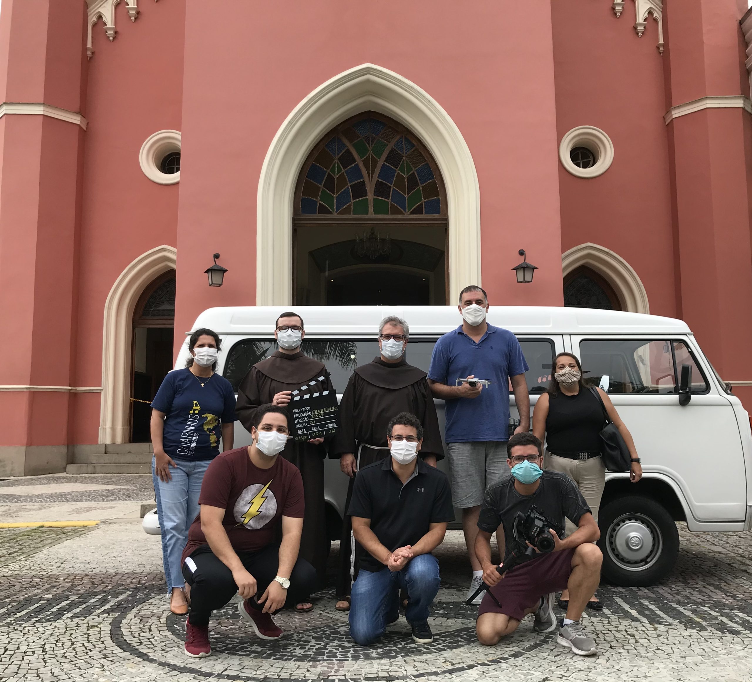 Canarinhos lançam nesta terça documentário sobre seus quase 80 anos de ...