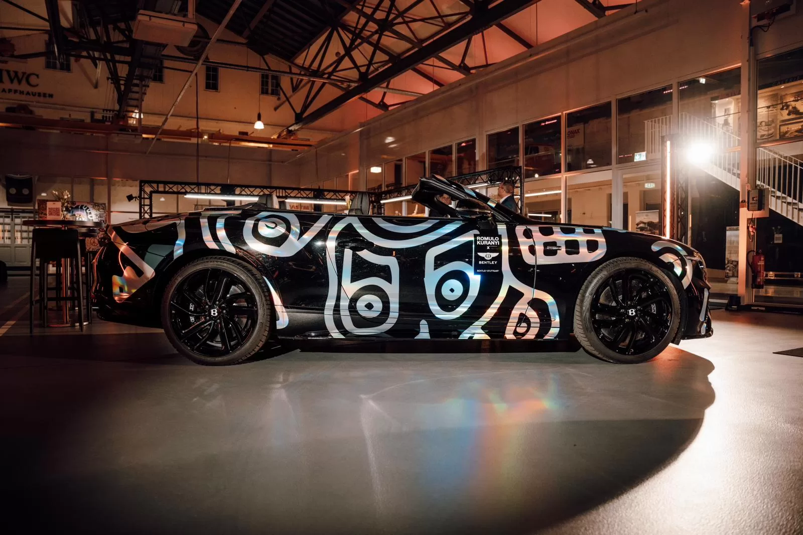 Romulo Kuranyi, artista petropolitano, transforma Bentley em obra de arte exclusiva na Alemanha ...